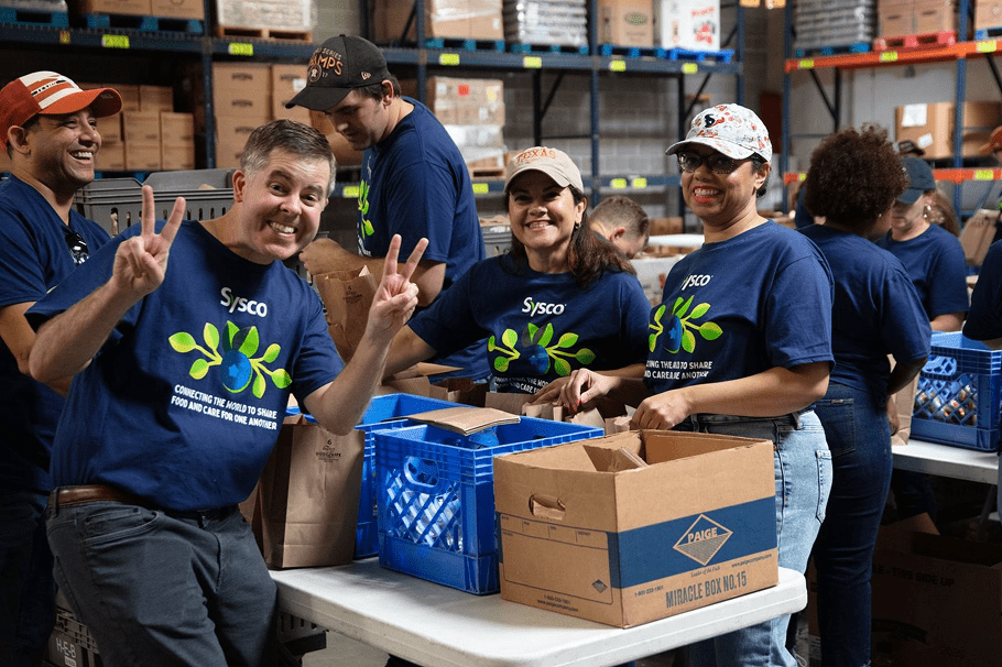 Global Good in Action Celebrating the Season with Acts of Food, Care ...